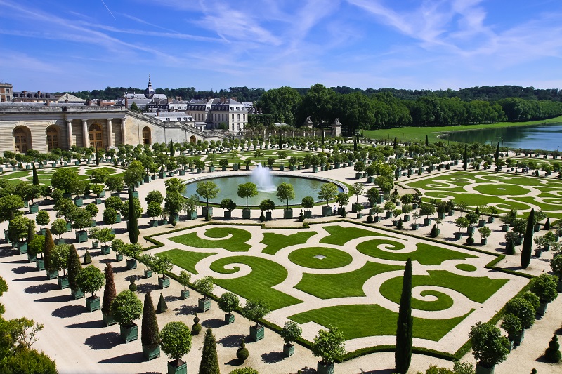 Top 10 Most Incredible Gardens In The World