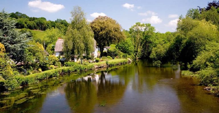 9 Beautiful Places to Visit in Exeter