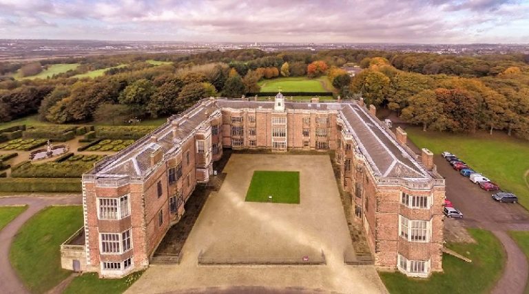 10 Beautiful Places to Visit in Leeds