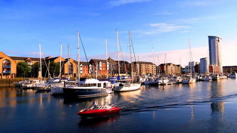 10 Beautiful Places to Visit in Swansea