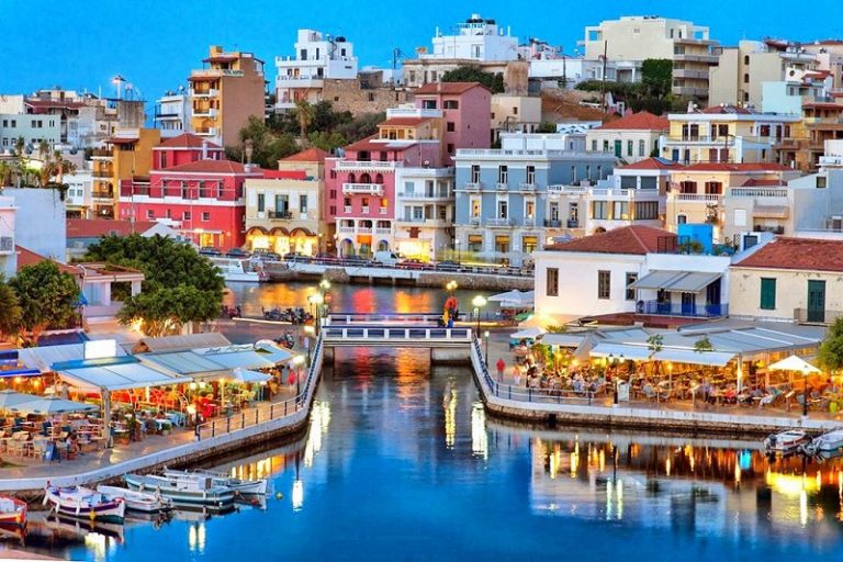 10 Most Beautiful Small Towns in Greece