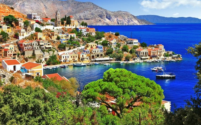 10 Most Beautiful Small Towns in Greece