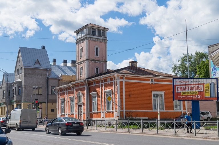 10 Most Beautiful Small Towns in Russia