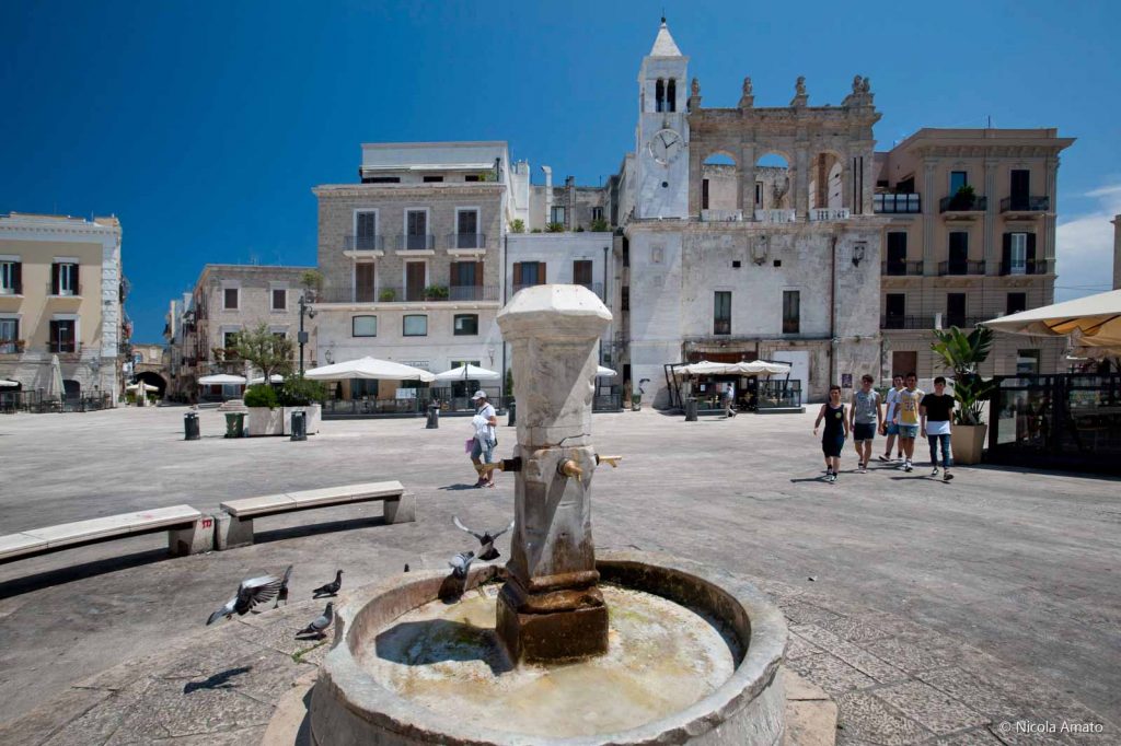 10 Most Beautiful Squares in Bari