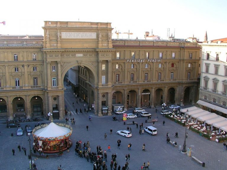 10 Most Beautiful Squares in Florence