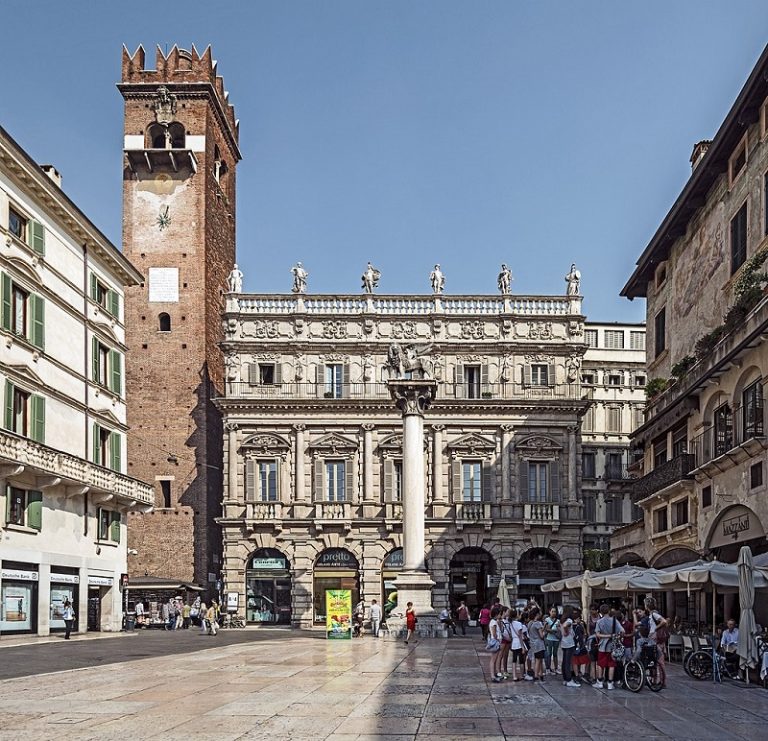 10 Most Beautiful Squares in Verona