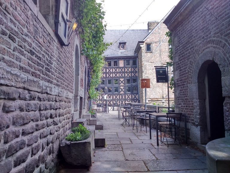 The Best Rooftop Bars In Liège